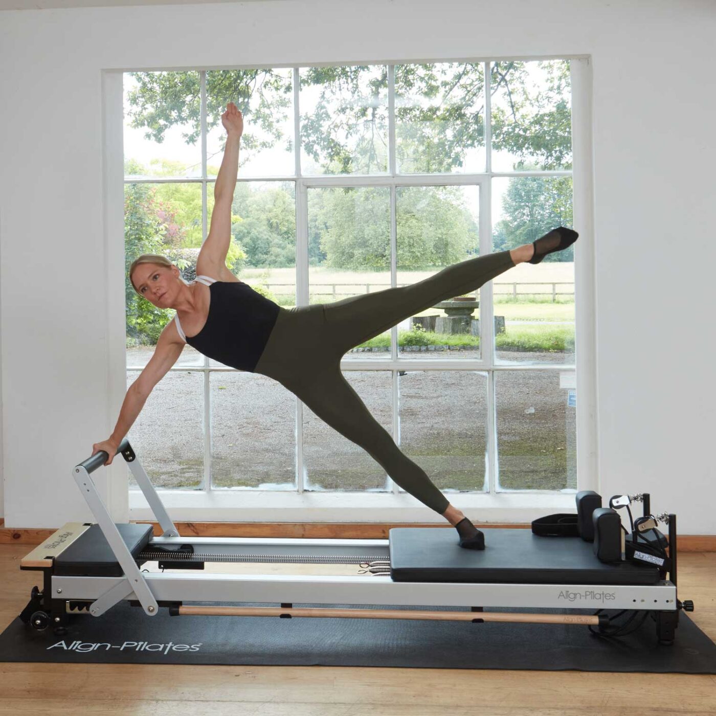 C8-Pro Pilates Reformer - Commercial Reformer - Align-Pilates
